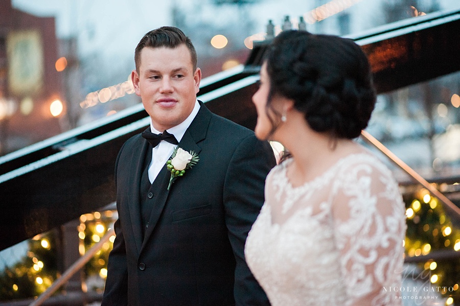 Pearl Street Wedding Photos | Buffalo Wedding Photographer