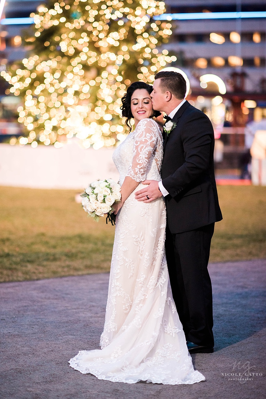 Pearl Street Wedding Photos | Buffalo Wedding Photographer
